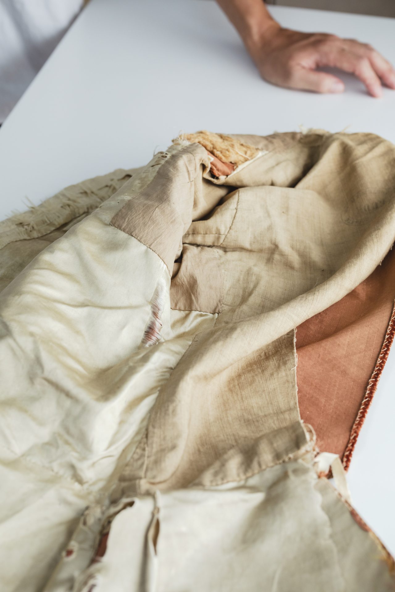 Demi-Deconstruction by Akira Hasegawa: The Art of Deconstructing ...