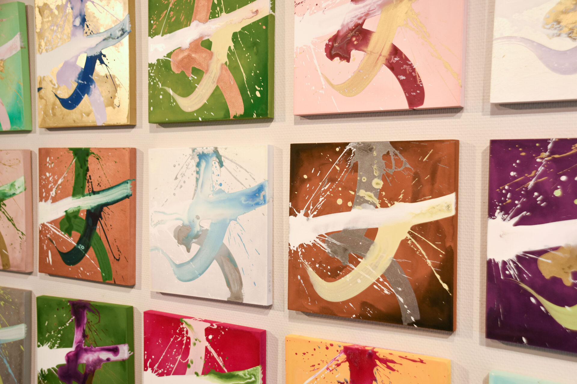 Calligrapher Mami’s Independence. On Writing Her Unique Calligraphy ...