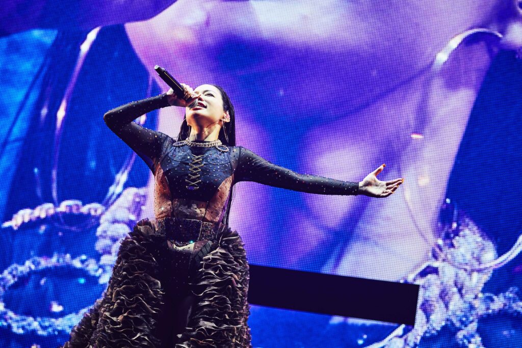 Awichは自らが先頭に立って行動することで世界を変えていく - TOKION