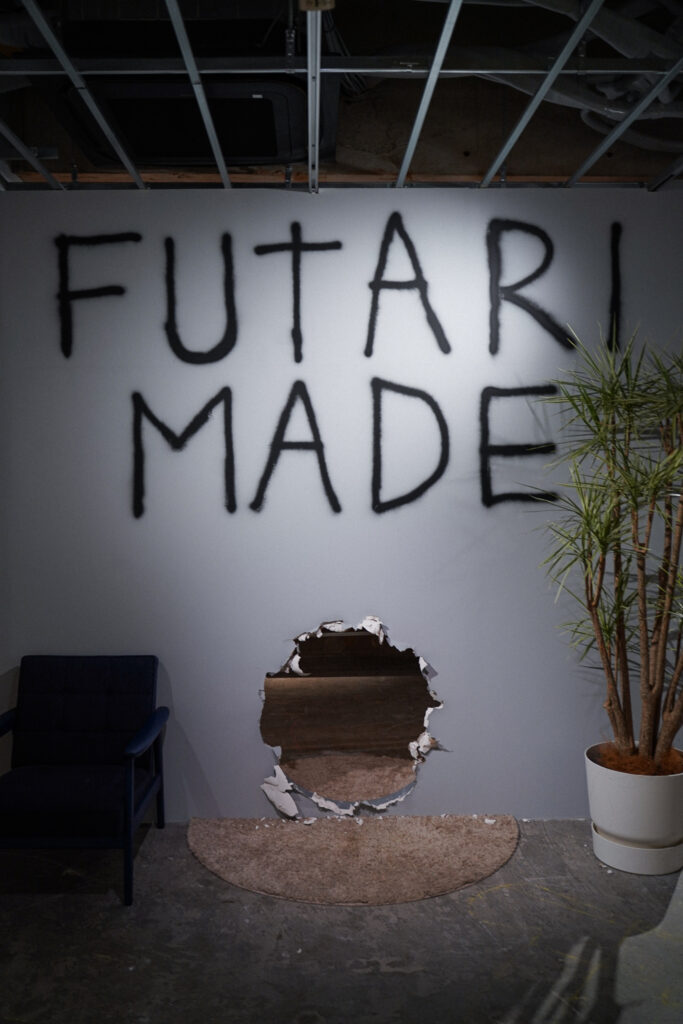 アーティスト、NAZEの作品に描かれた意味深なメッセージの謎 - TOKION